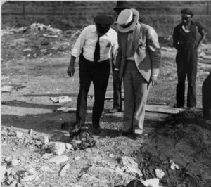 31 Days of Halloween Day 12 – Butcher of Kingsbury Run - Burial Day Books